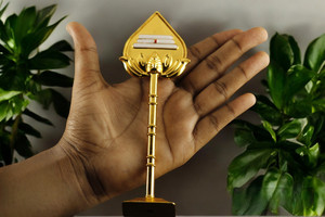 Wodec MURUGAR METAL BIG SIZE GOLDEN VEL FOR CAR DASHBOARD-RELIGIOUS ...