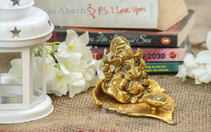 Calista Crafts Lord Ganesha Idol on Leaf Vastu Fengshui Pooja Puja idol ...