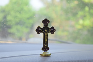 mark india Jesus Christ Cross Idol | Holy Cross Idol for Car Dashboard ...