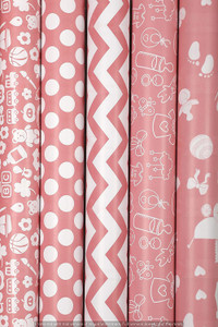 prajna 5 Pcs Pink Printed Gift Wrapping Paper With 5 GIFT Tags ...