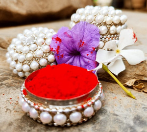 Amaryllis Handcrafted Sindoor Kumkum Box Pack Of 2 Sindoor Price in ...