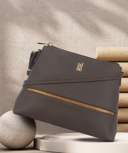 Baggit Brown Sling Bag XS Sling Bag Lpxe Lupin Hh Vogee Brown Brown ...