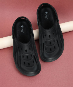 WOODLAND Men Slides - Buy WOODLAND Men Slides Online at Best Price ...