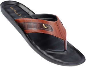 WALKAROO Men Slippers - Buy WALKAROO Men Slippers Online at Best Price ...