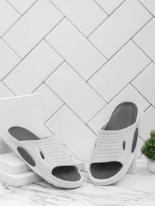 HRX by Hrithik Roshan Men Slippers - Buy HRX by Hrithik Roshan Men ...