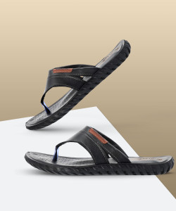 WALKAROO Men Slippers - Buy WALKAROO Men Slippers Online at Best Price ...