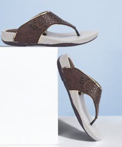 WELCOME Women Slippers - Buy WELCOME Women Slippers Online at Best ...