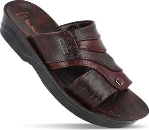 WALKAROO Men Slippers - Buy WALKAROO Men Slippers Online at Best Price ...