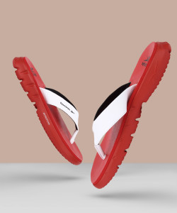 REEBOK Men Comfort Bolt Flip Flip Flops - Buy REEBOK Men Comfort Bolt ...