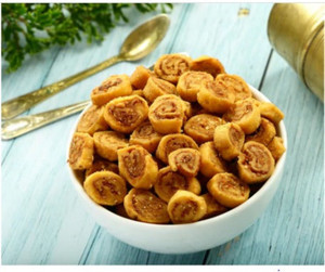 Bansiwala Gujarati Bhakarwadi 250gm Box Price in India - Buy Bansiwala ...