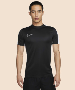 NIKE Solid Men Round Neck Black T-Shirt - Buy NIKE Solid Men Round Neck ...