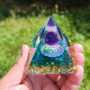 Lyla Pyramid Crystal Relaxation Positive Energy Generator Purple Blue ...