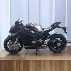 JOLARY 1:12 Diecast Metal Model Bike Toy | Ducati Bike Toy, Toys For ...