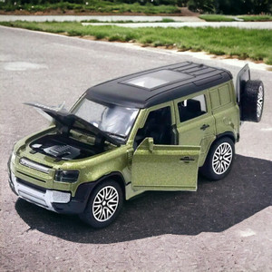 SARASI Defender Simulation Metal Car, Openable Doors, Realistic Design ...
