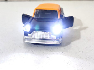 kuchuk Metal Ambassador Car With Light And Sound And Pull Back Function ...