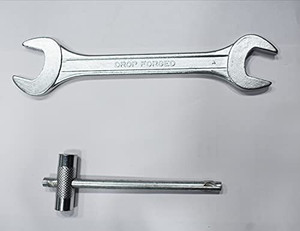 Mec Oxygen Gas Cylinder Valve Key and Wrench?Spanner? Industrial and ...