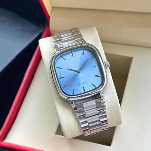 Varni Venture Watch Analog Watch Display with Slim Case Design Wrist ...