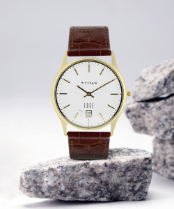 Titan NQ1683YL01 Edge date Analog Watch - For Men - Buy Titan ...