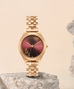 Fastrack Fastrack Aura Maroon Dial Rose Gold Metal Strap Analog Watch ...