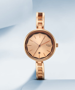 Titan Raga Viva 6 Phase 1 RAGA VIVA VI Analog Watch - For Women - Buy ...
