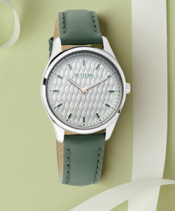 Titan NP2639SL04 Neo Economy 2019 Analog Watch - For Women - Buy Titan ...